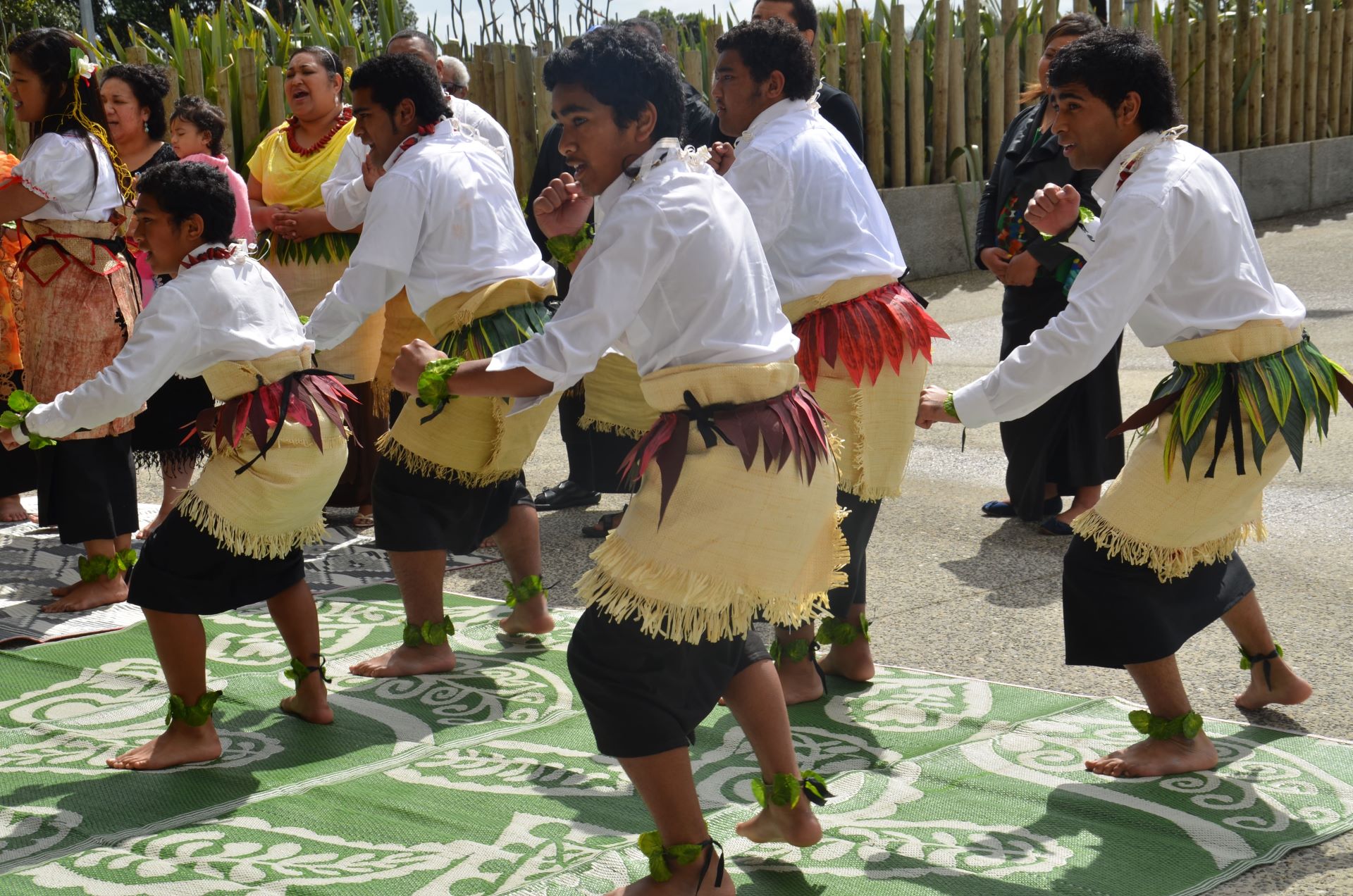 Faiva Fakatonga - Traditional Tongan Dance Classes in Auckland ...